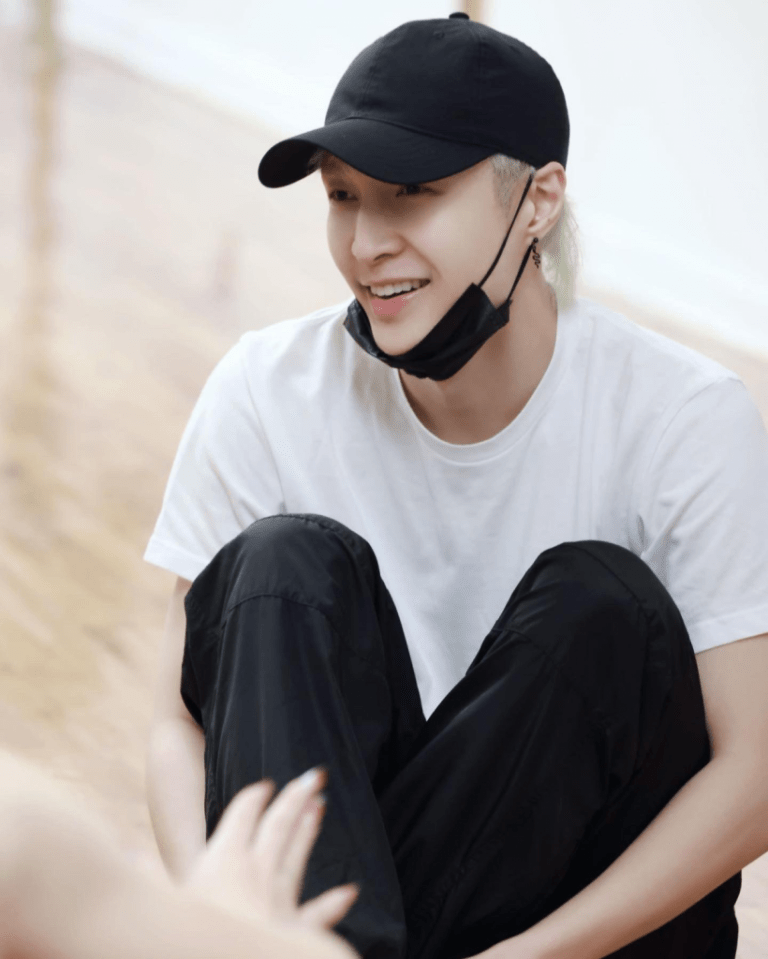 EXO Lay to Finally Promote in South Korea Again - The Present World